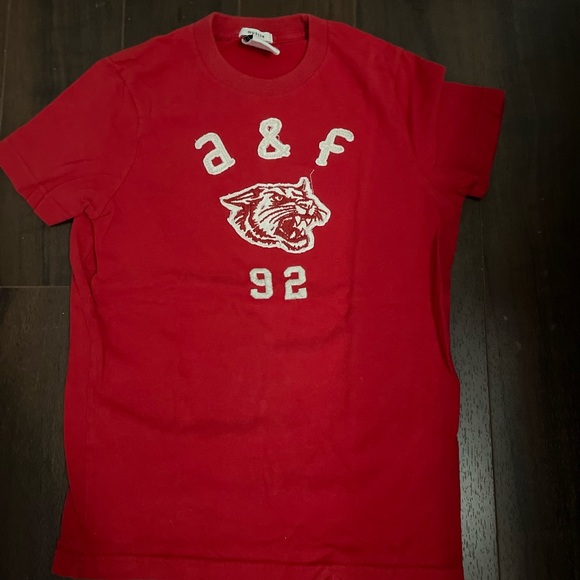 abercrombie kids | Shirts & Tops | Boys Abercrombie Fitch Tshirt Red ...